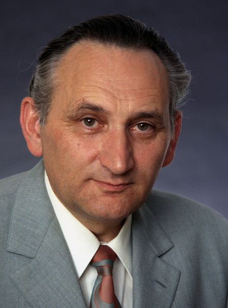 Angaben zur Person: Egon Bahr (1922-2015)
