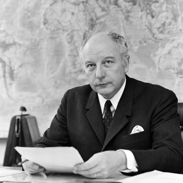 Angaben zur Person: Walter Scheel (1919-2016)